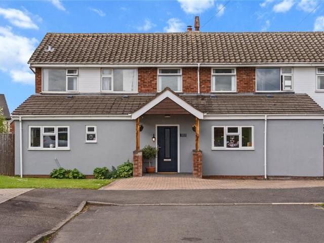 5 bedroom house for sale