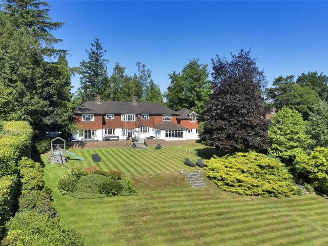 5 bedroom house for sale