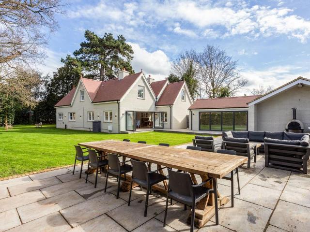 5 bedroom house for sale