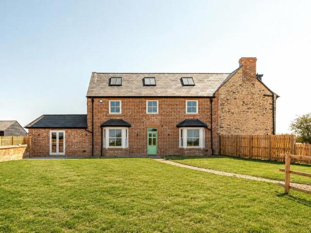 5 bedroom house for sale