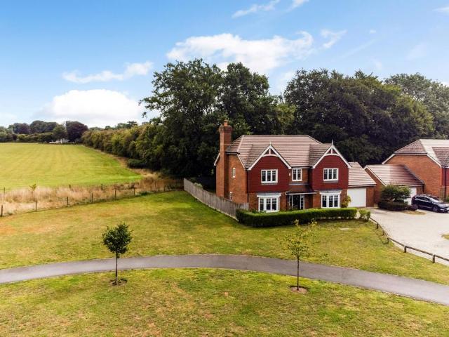 5 bedroom house for sale