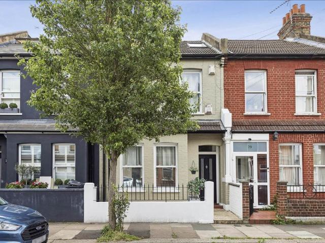 5 bedroom house for sale