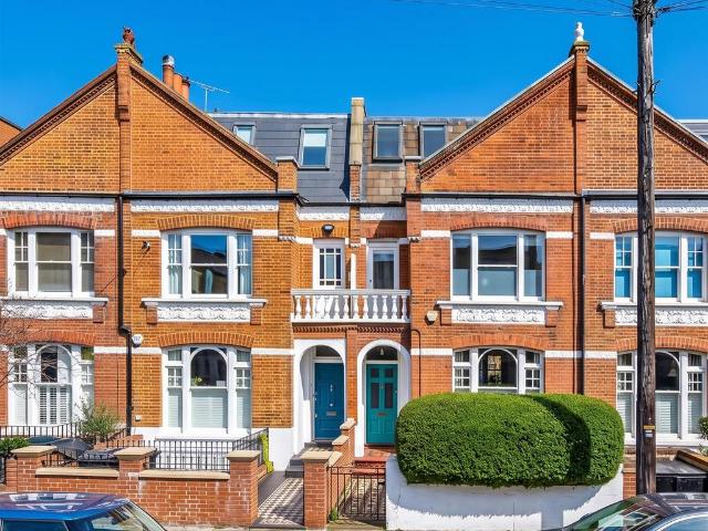 5 bedroom house for sale