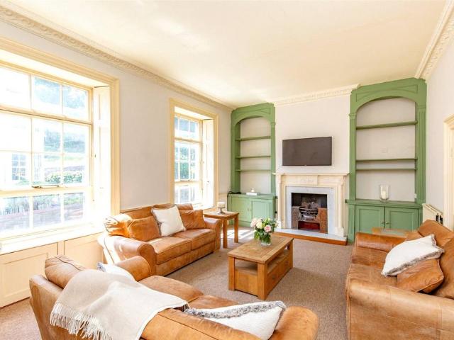 5 bedroom house for sale