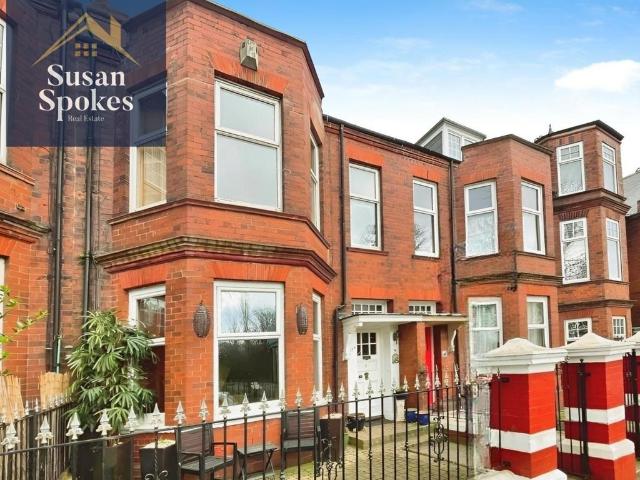 5 bedroom house for sale