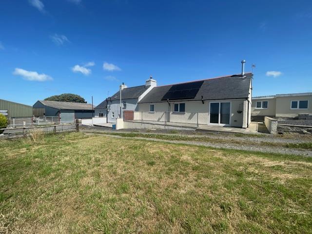 5 bedroom house for sale