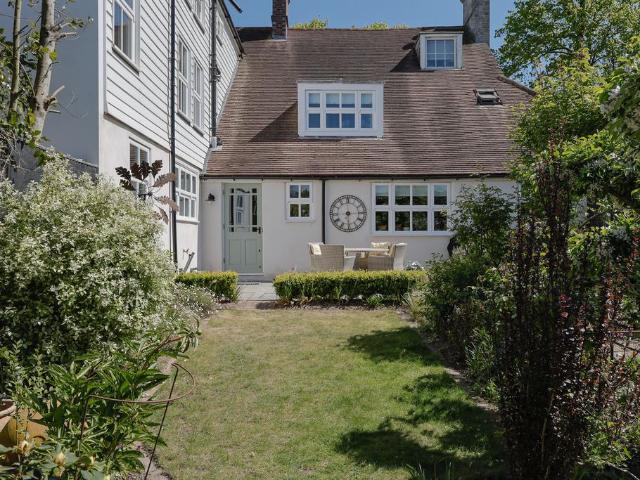5 bedroom house for sale