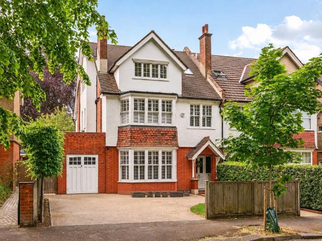 5 bedroom house for sale