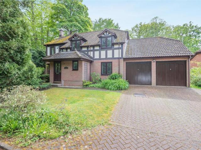 5 bedroom house for sale