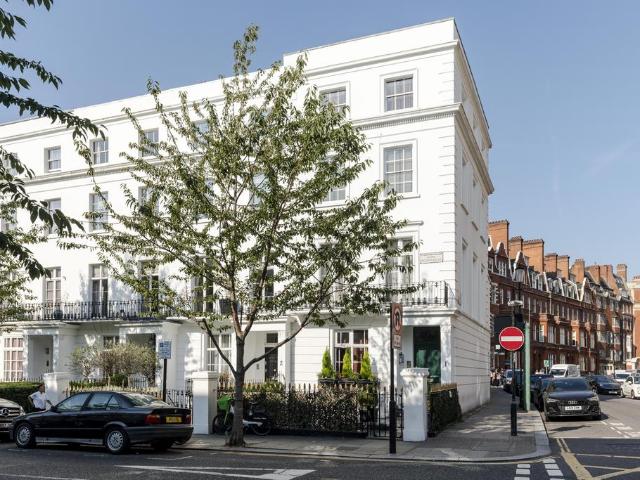 5 bedroom house for sale