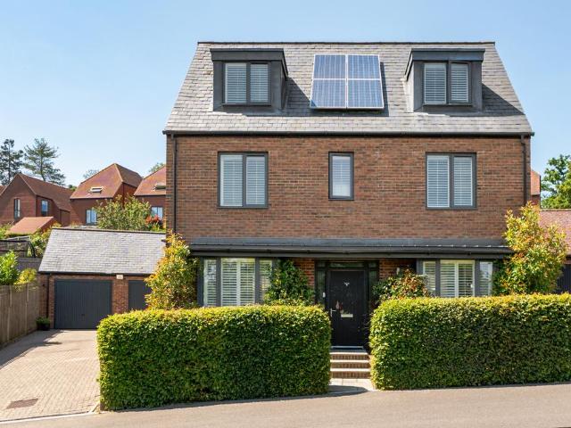 5 bedroom house for sale