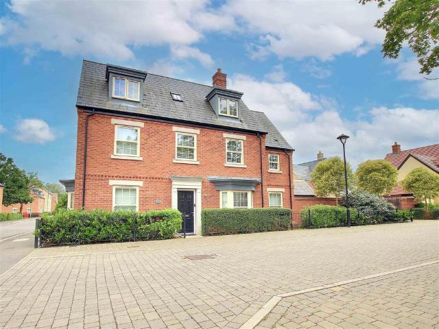 5 bedroom house for sale