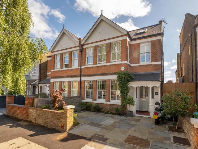 5 bedroom house for sale