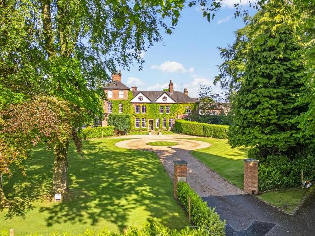 5 bedroom house for sale