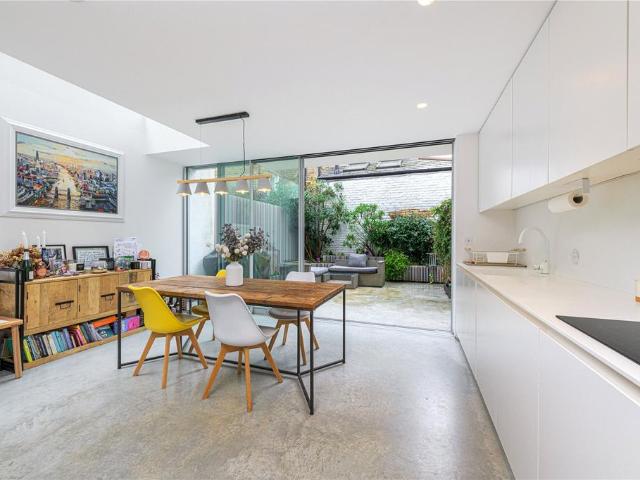 5 bedroom house for sale