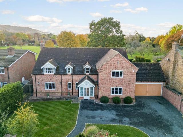 5 bedroom house for sale