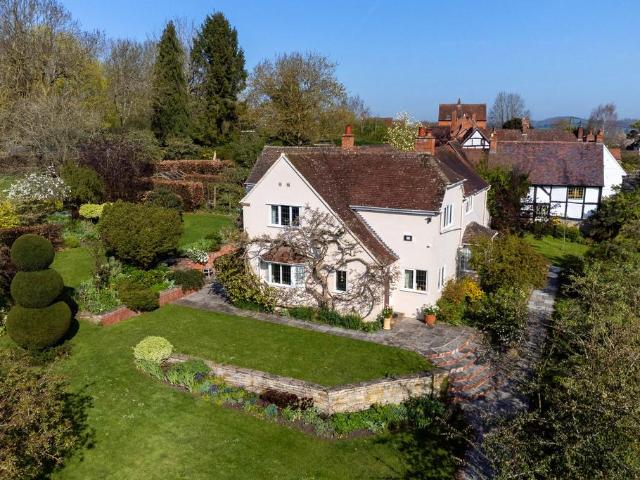 5 bedroom house for sale