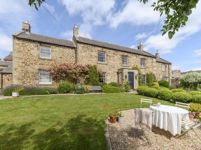 5 bedroom house for sale