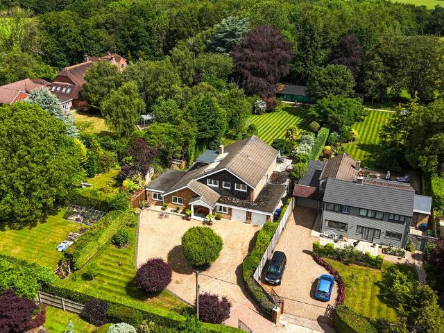 5 bedroom house for sale