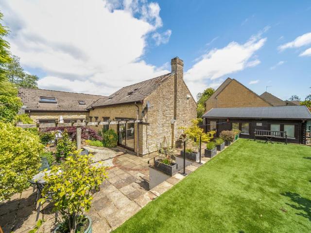 5 bedroom house for sale