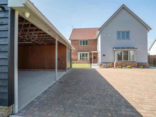 5 bedroom house for sale