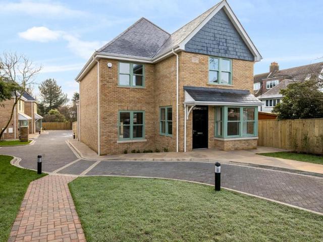 5 bedroom house for sale