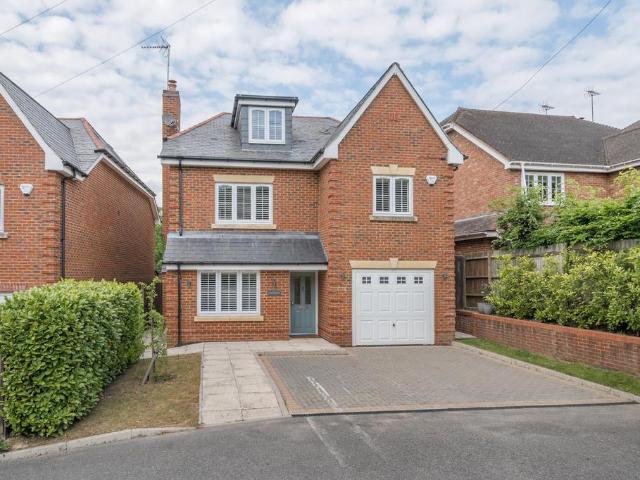 5 bedroom house for sale