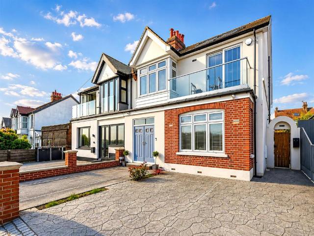 5 bedroom house for sale