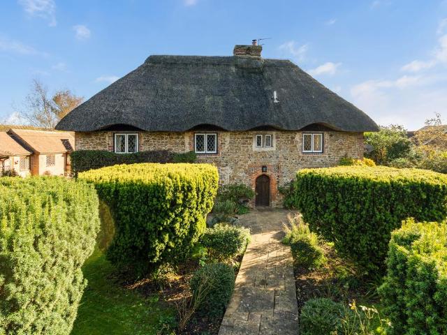 5 bedroom house for sale