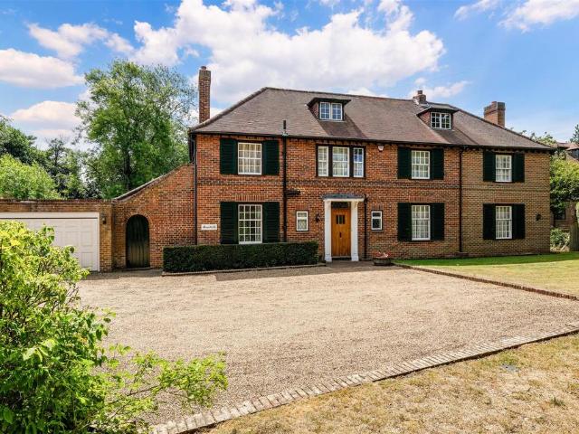 5 bedroom house for sale