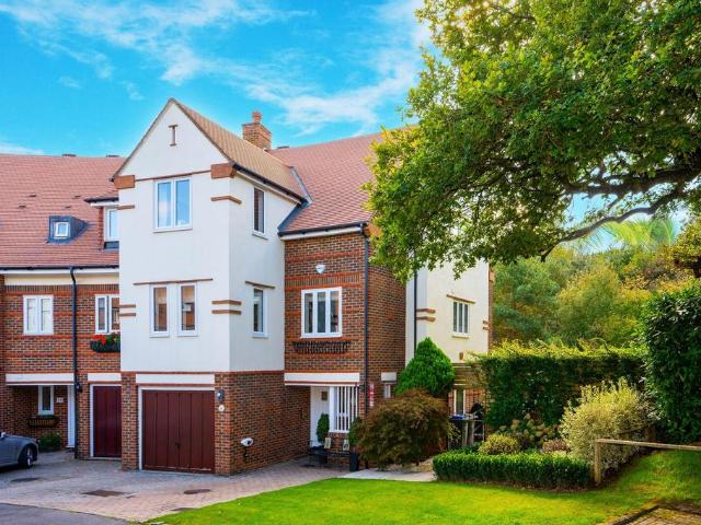 5 bedroom house for sale