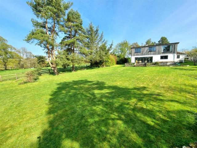 5 bedroom house for sale