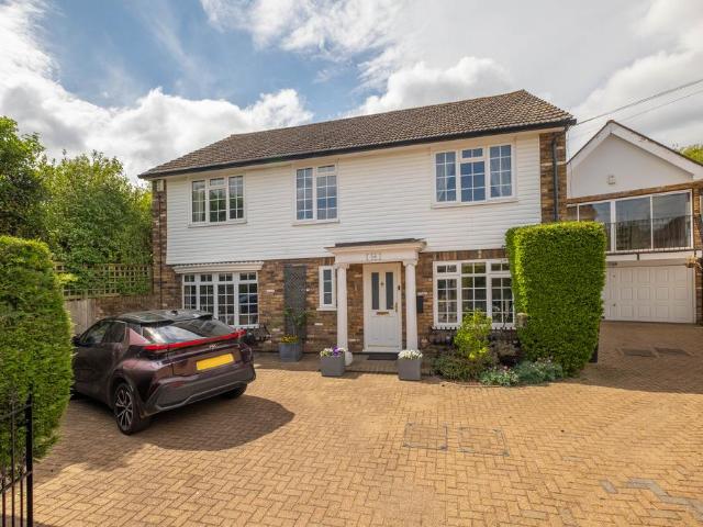 5 bedroom house for sale