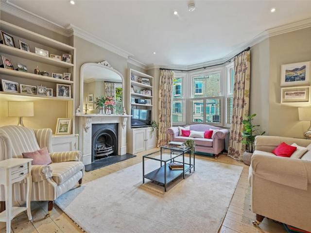 5 bedroom house for sale