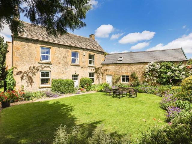 5 bedroom house for sale