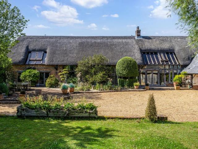 5 bedroom house for sale