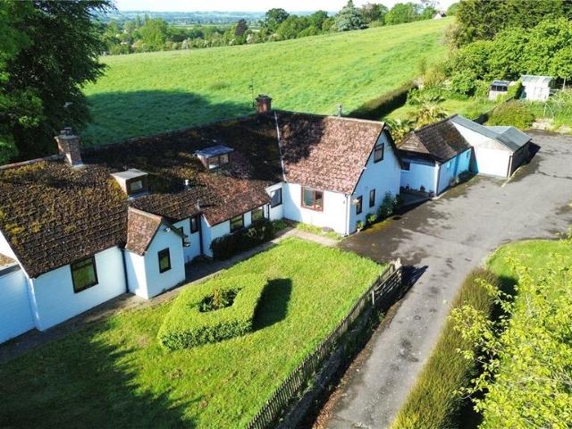 5 bedroom house for sale