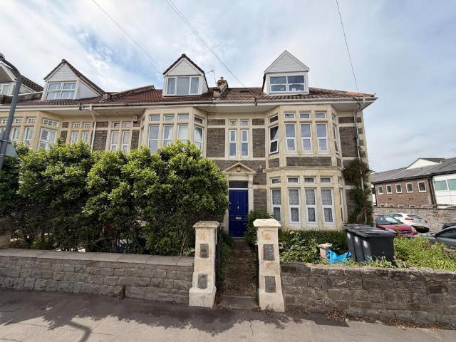 5 bedroom house for sale