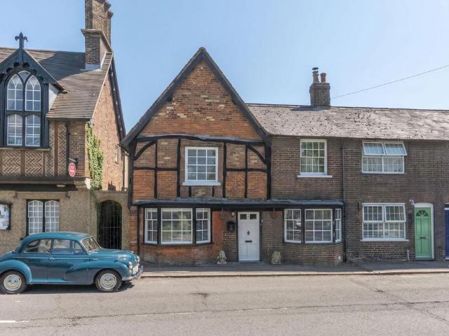 5 bedroom house for sale