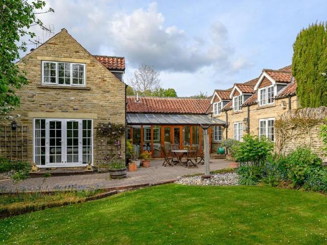 5 bedroom house for sale
