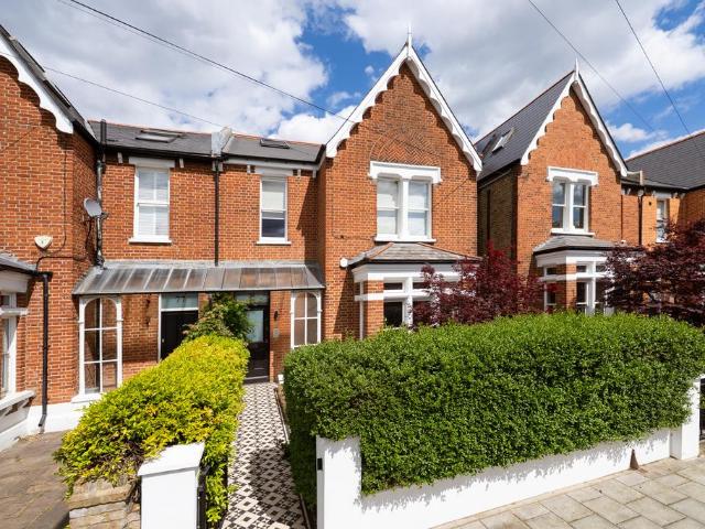 5 bedroom house for sale