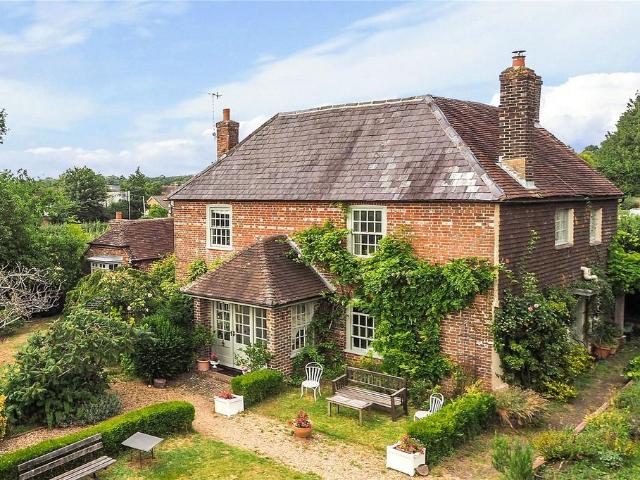 5 bedroom house for sale