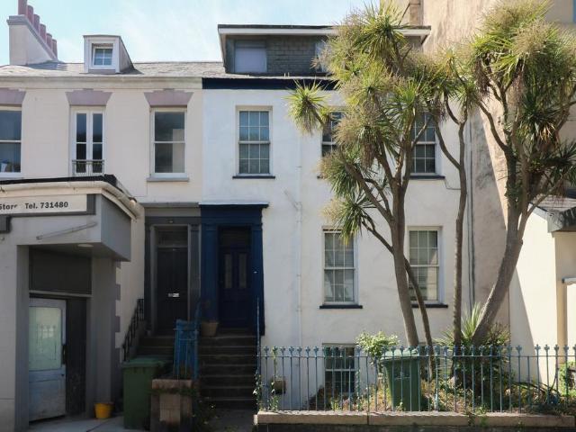 5 bedroom house for sale