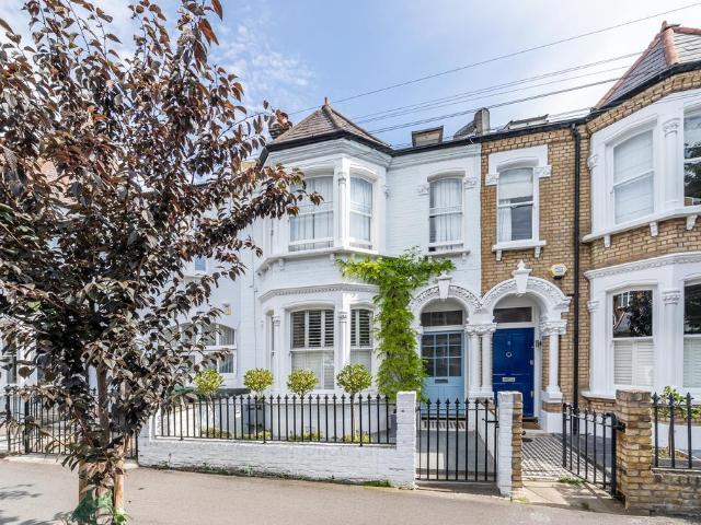 5 bedroom house for sale