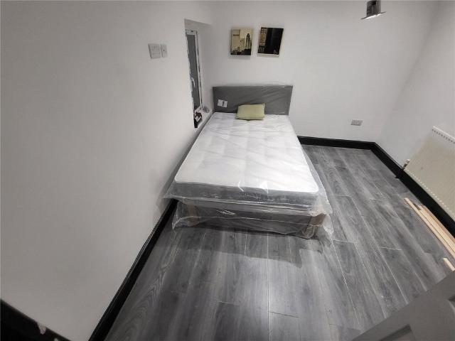 5 bedroom house for sale
