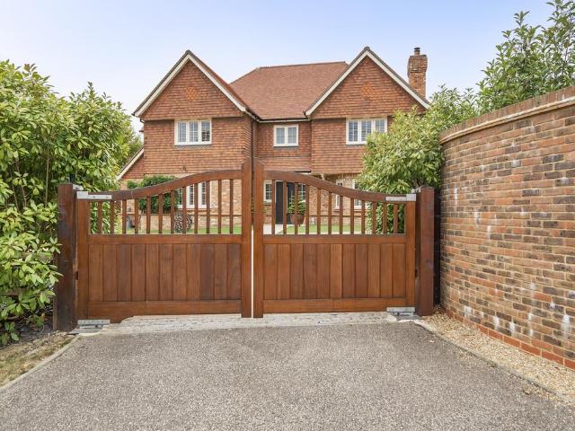5 bedroom house for sale