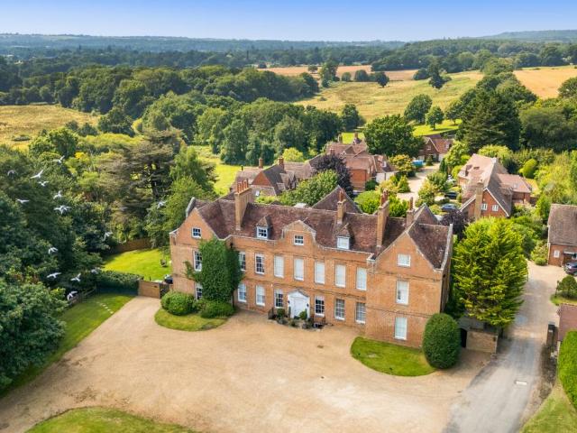 5 bedroom house for sale