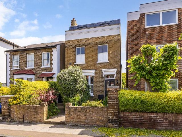 5 bedroom house for sale