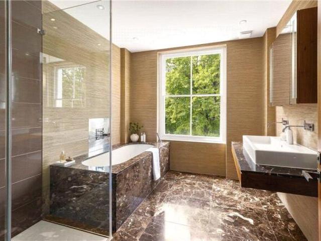 5 bedroom house for sale in Campden Hill Road, Kensington, London, W8