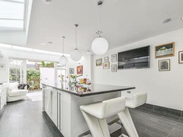 5 Bedroom House For Sale In Clapham Common North Side, London